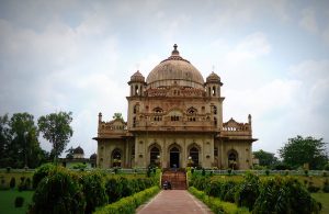 Top 10 Historical Places in Lucknow: Check Timing & Entry Fee