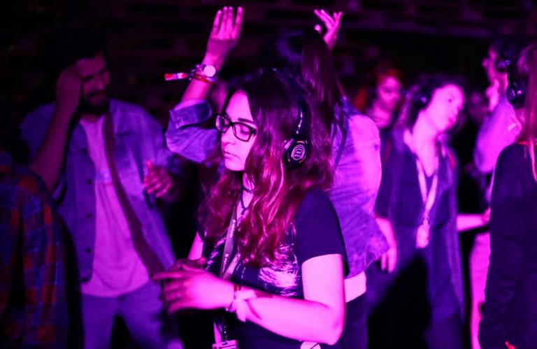 16 Top Pubs in Goa that make it a heaven for party lovers