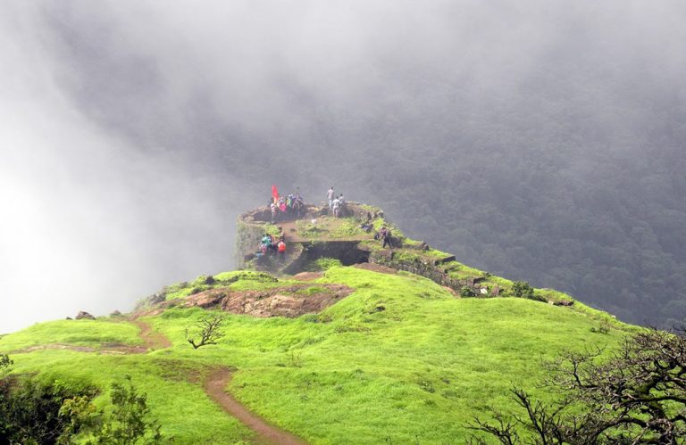 51 Tourist Places to visit in Maharashtra & How to Reach Info