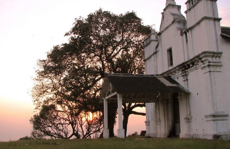 Top Most Haunted Places in India, India Ghost Stories, Horror House in ...