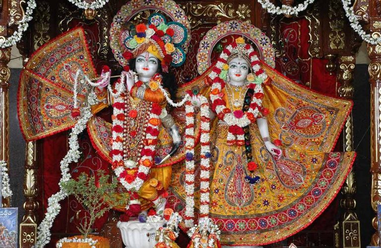 7 Famous Temples in Gurgaon: Location, Timing with Photos