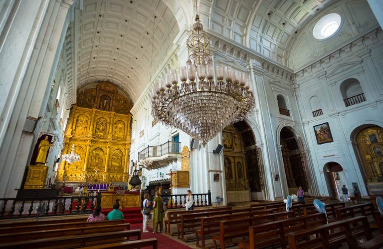 Top 20 Best Churches in Goa in 2023 : Location, Timings
