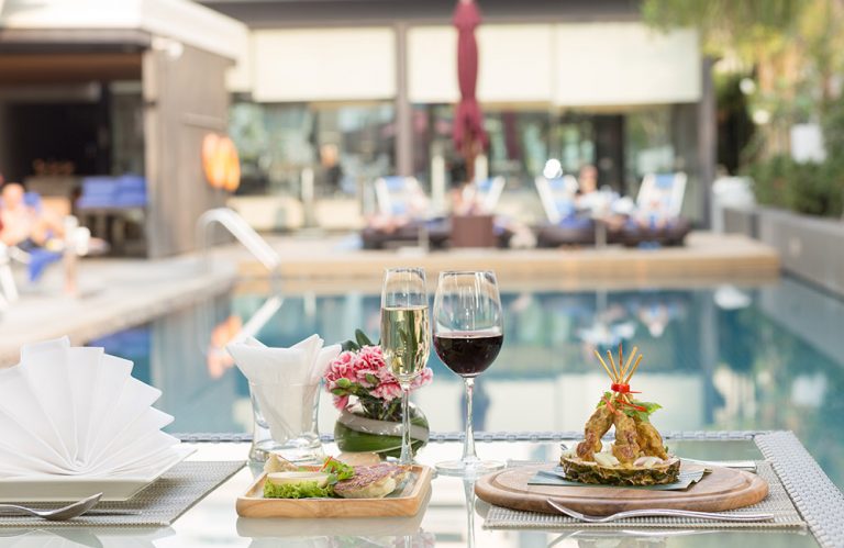 22 Best Bars & Pubs in Lucknow : Timings, Location, Cost for 2