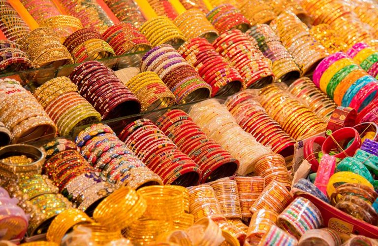 8 Wonderful Shopping Places in Amritsar That You Can't Miss