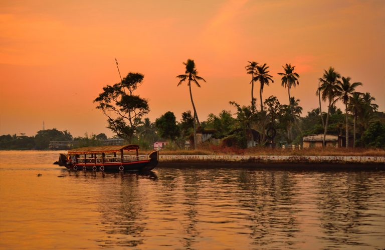 25 Best Places to Visit in Alleppey (2023): Location, Timings