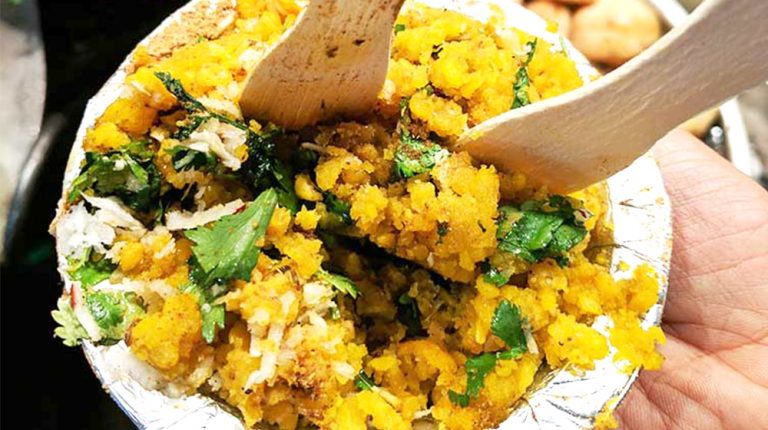 15 Scrumptious Indore Street Foods That You Must Try in 2023