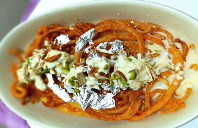 15 Delectable Foods in Banaras that You Can’t Afford to Miss
