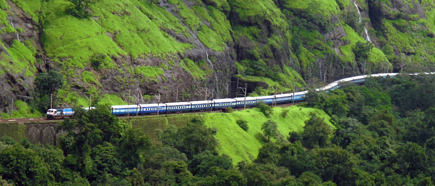 10 Beautiful Train Journeys in India that are Worth Taking