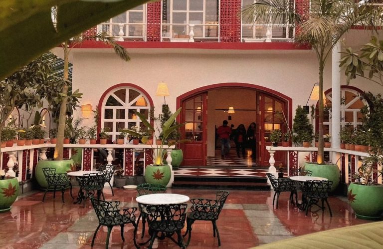 21 Best Cafes in Noida 2023: Address, Timing, Avg. Cost for 2