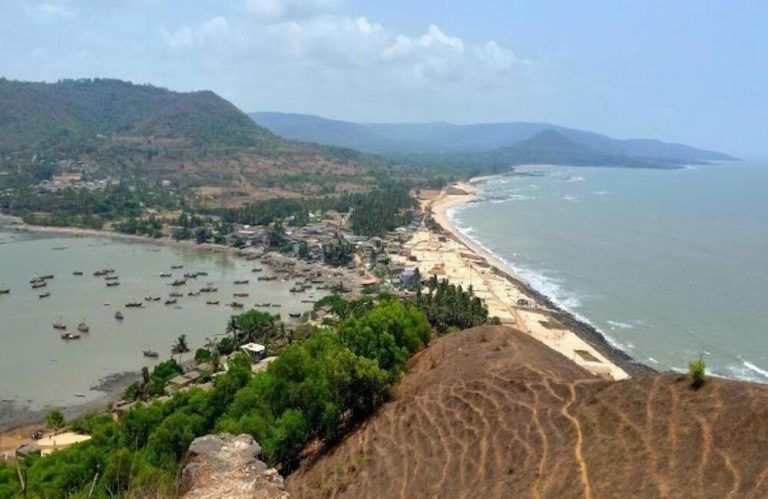 Alibaug Guide: Top Places to Visit for Couples & Families