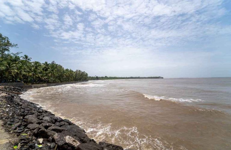 Alibaug Guide: Top Places to Visit for Couples & Families